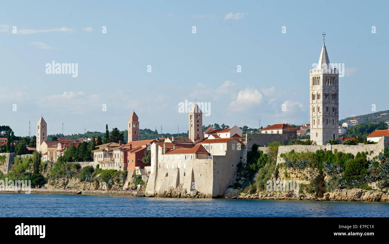 die vier Kirche Türme der Stadt Rab, Insel Rab, Kvarner Bucht, Kroatien ...