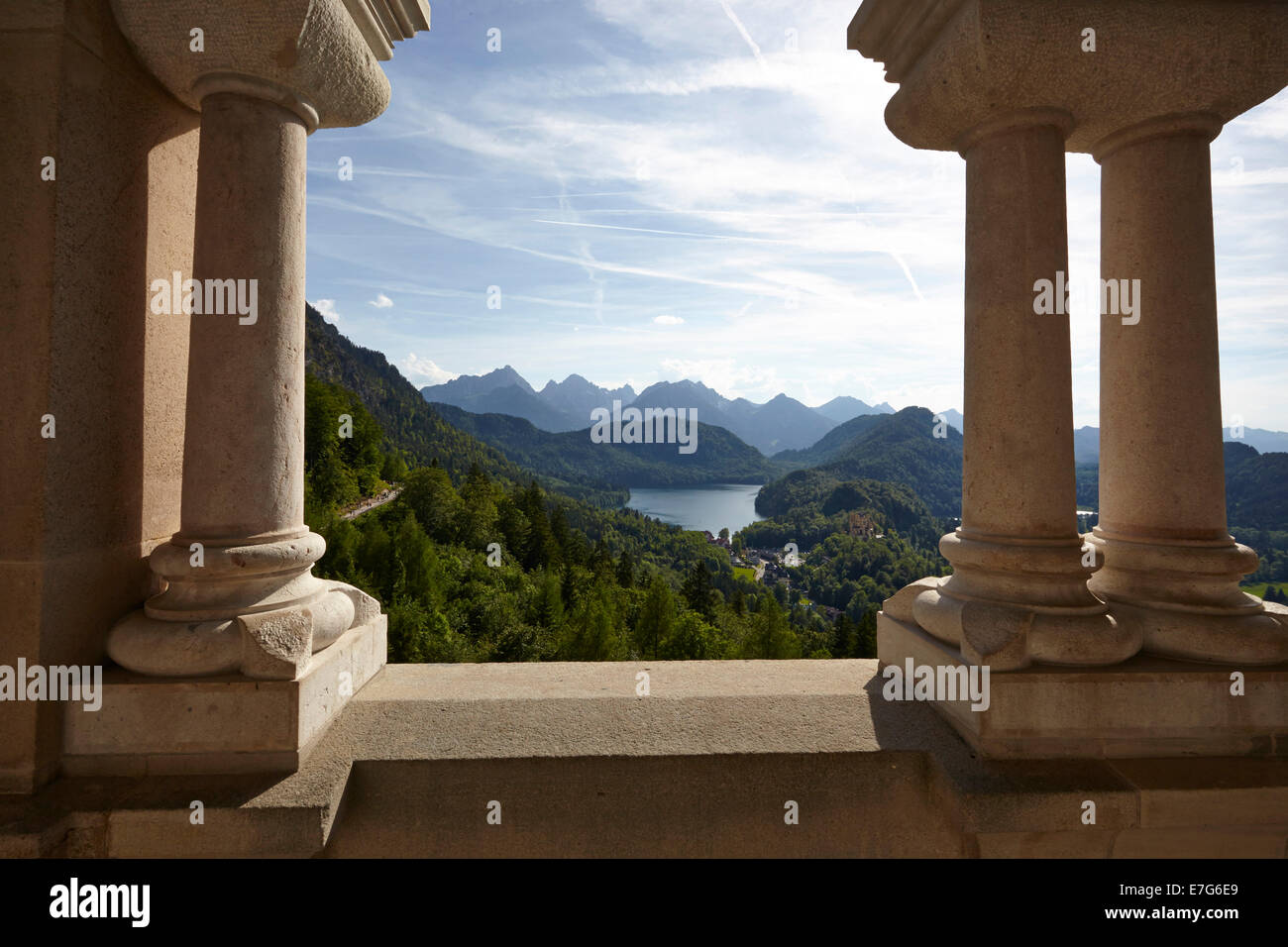 Blick vom Balkon, Schloss Neuschwanstein, Schwangau, Ostallgäu, Allgäu ...