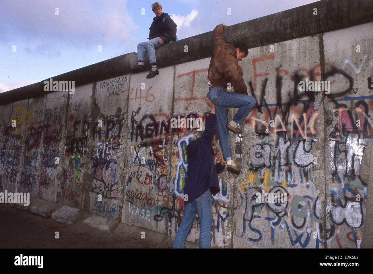 Berliner mauer maur -Fotos und -Bildmaterial in hoher Auflösung – Alamy