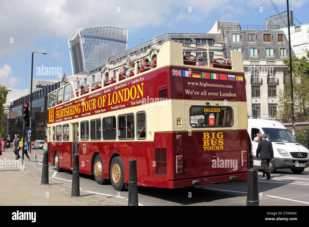 London Open Top Bustour Stockfotos und -bilder Kaufen - Alamy