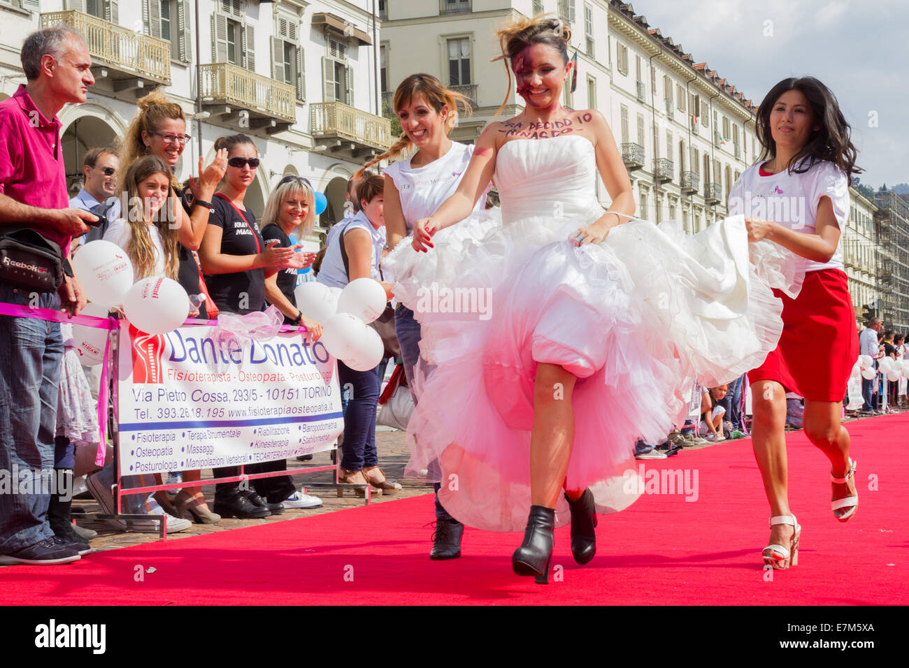 Turin, Italien. 20. Sep, 2014. Menschen verbinden die zweite Auflage ...