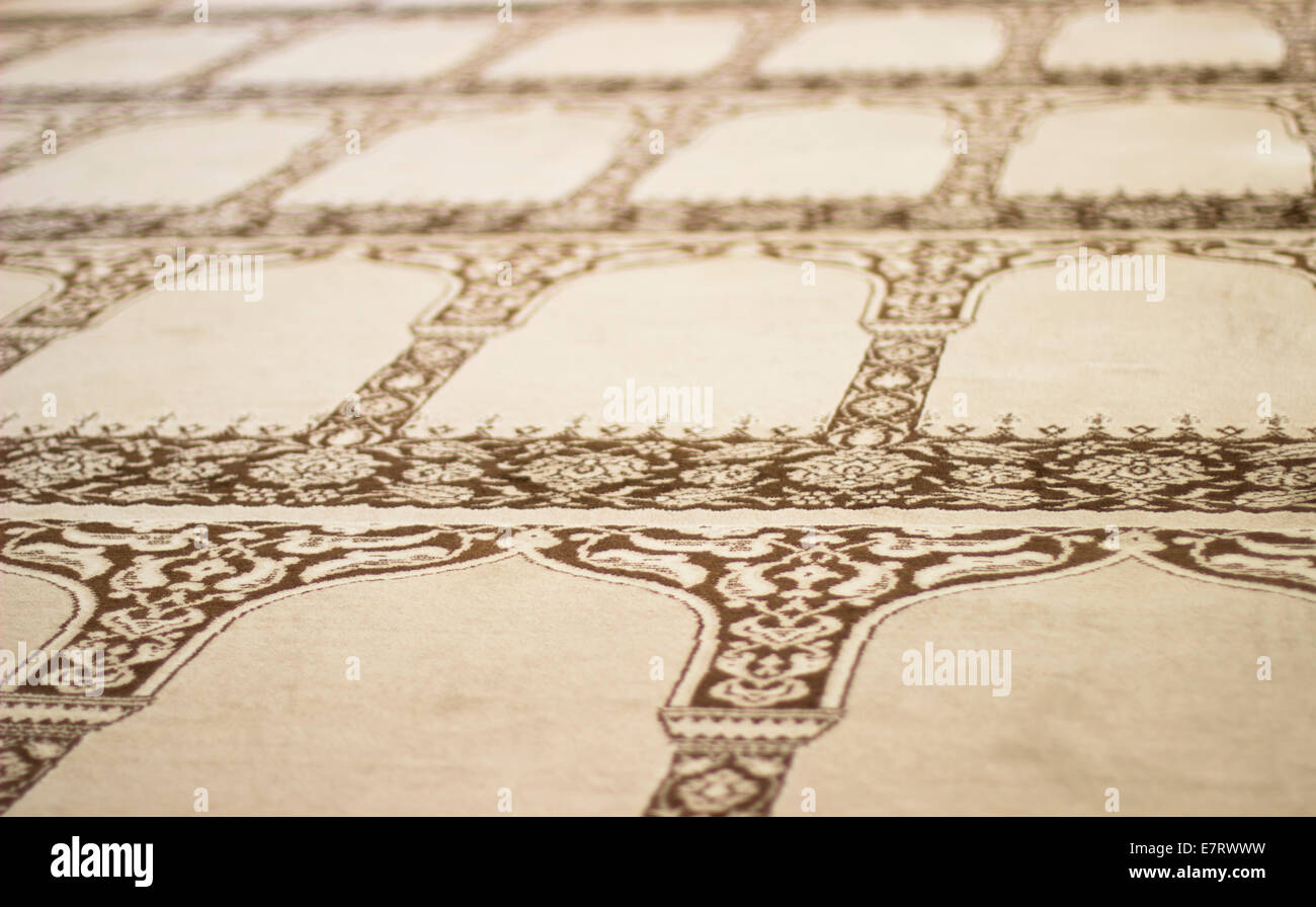 Teppich beten -Fotos und -Bildmaterial in hoher Auflösung – Alamy