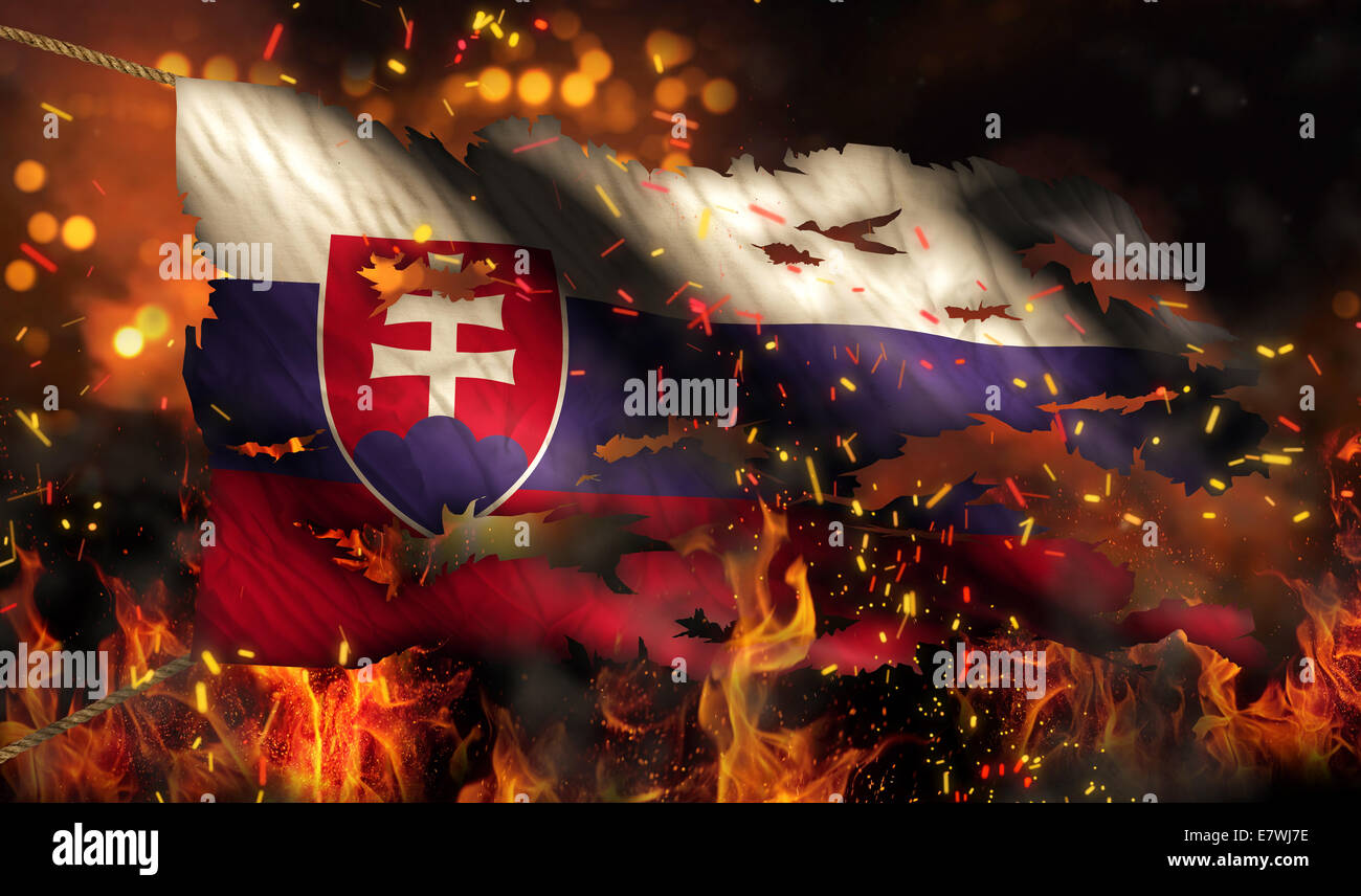 Slowakei, brennende Feuer Flagge Krieg Konflikt Night 3D ... Slowakei, brennende Feuer Flagge Krieg Konflikt Night 3D ...
