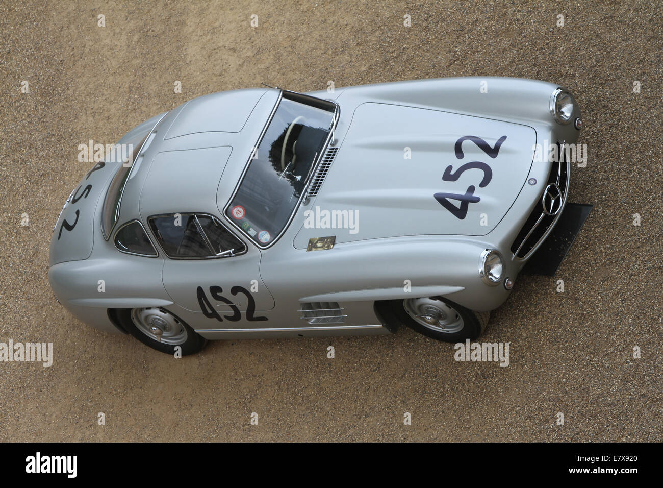 Mercedes 300sl gulwing -Fotos und -Bildmaterial in hoher Auflösung – Alamy