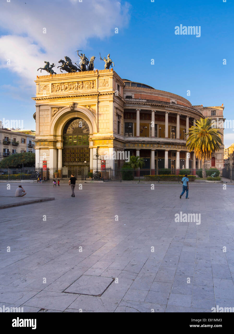Piazza Politeama Palermo Sicily Italy Stockfotos und -bilder Kaufen - Alamy
