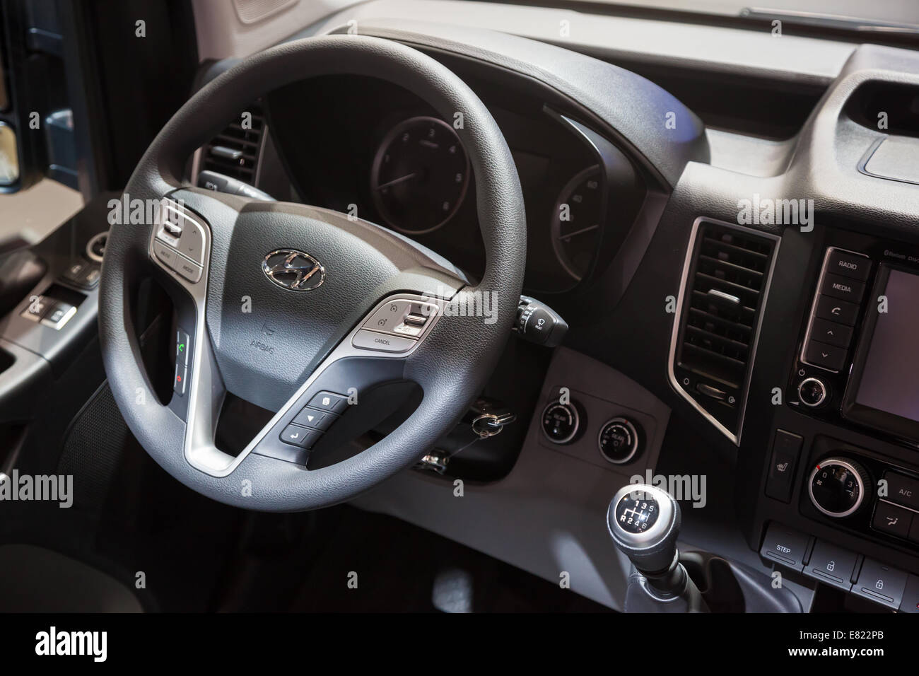 Innenraum des neuen Hyundai H350 Van auf der 65. IAA Nutzfahrzeuge ... Innenraum des neuen Hyundai H350 Van auf der 65. IAA Nutzfahrzeuge ...