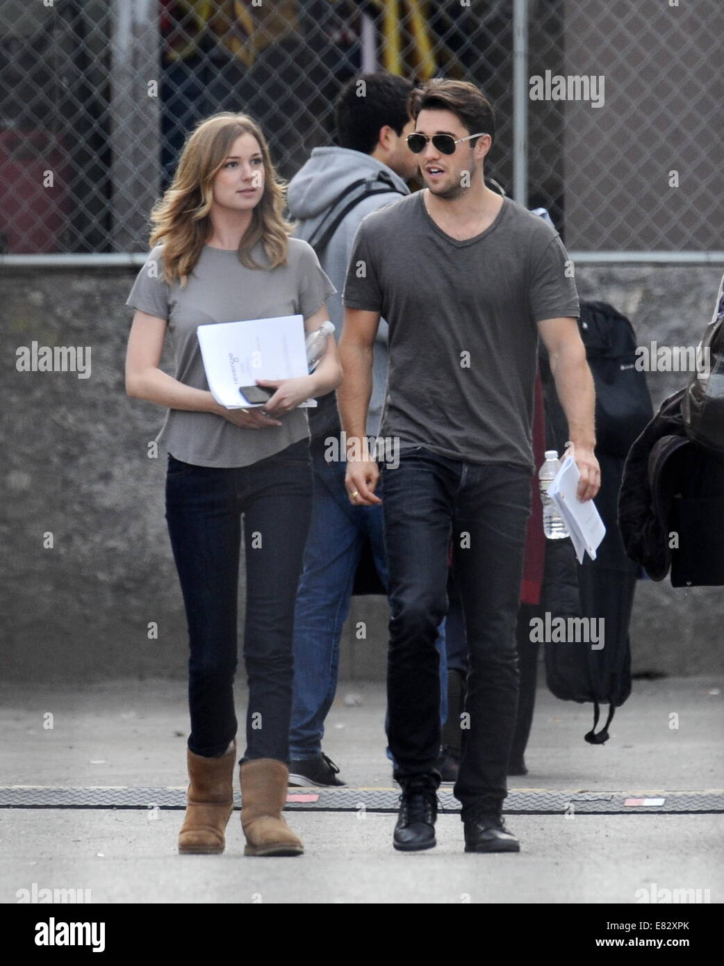 Actress emily vancamp boyfriend joshua -Fotos und -Bildmaterial in ...