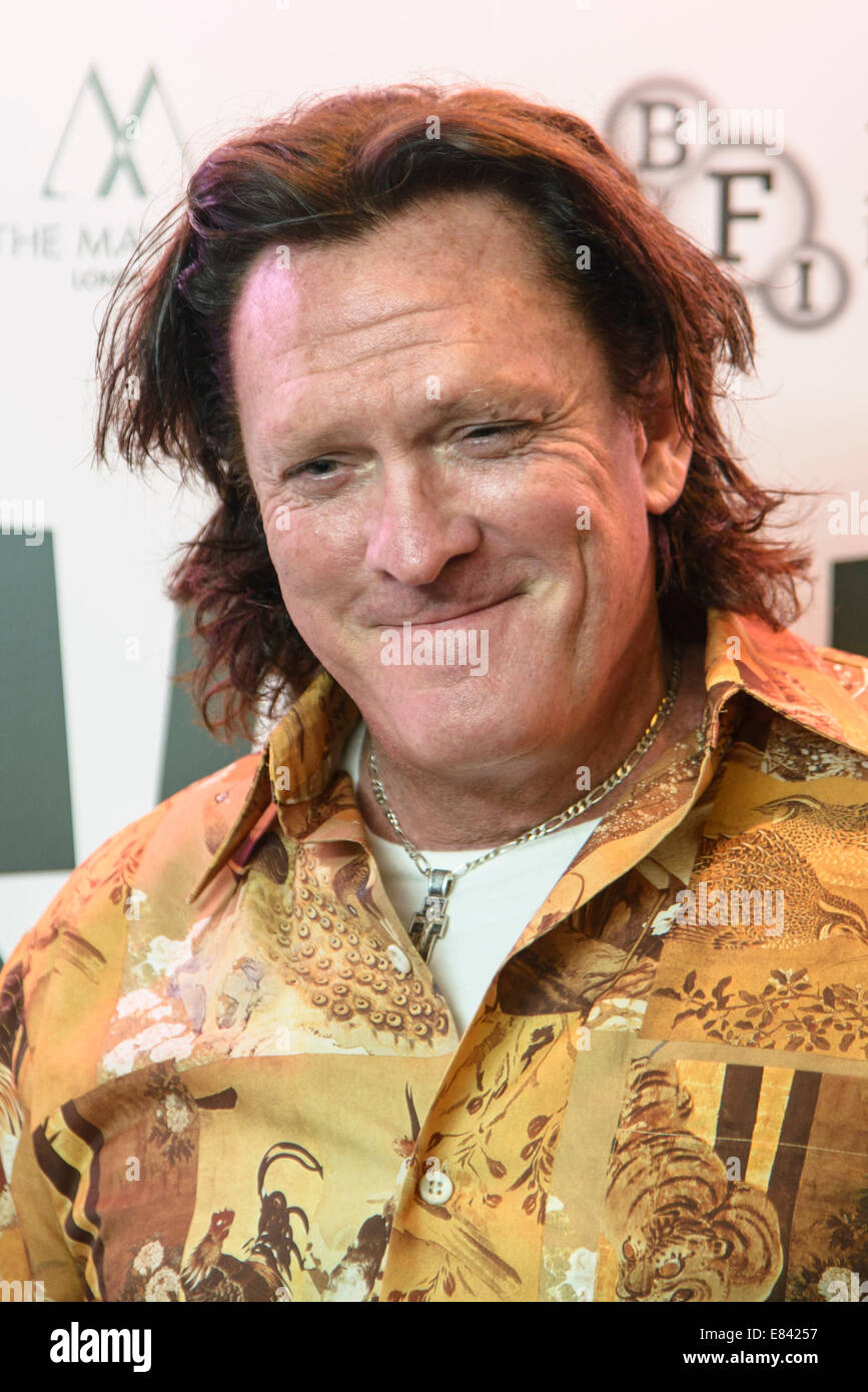 Cast und Crew kümmert sich die Europa-Premiere von THE NINTH CLOUD Raindance Film Festival auf ...