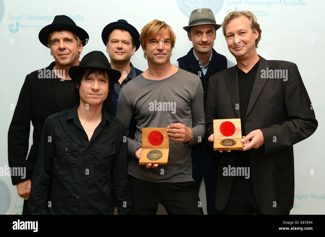 Düsseldorf, Deutschland. 1. Oktober 2014. Mitglieder der Band "Tote ...