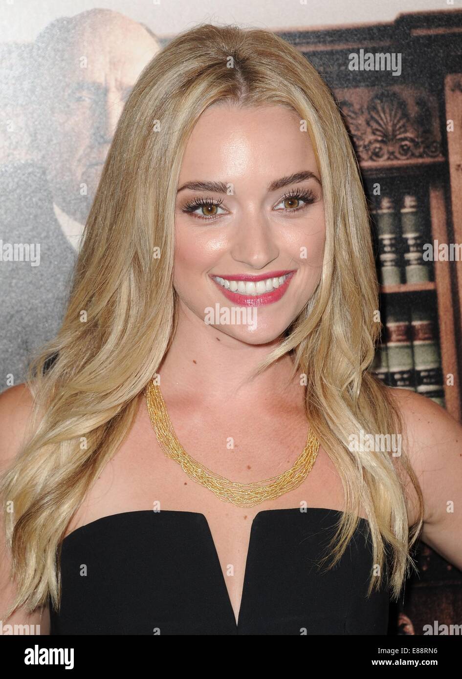 Brianne howey -Fotos und -Bildmaterial in hoher Auflösung – Alamy