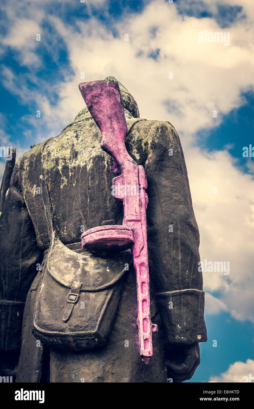 Waffenliebe -Fotos und -Bildmaterial in hoher Auflösung – Alamy