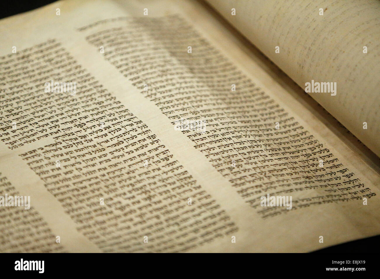 Tora-Rolle. Ashkenazi, 19.-20. Jahrhundert. Im jüdischen Museum New ...