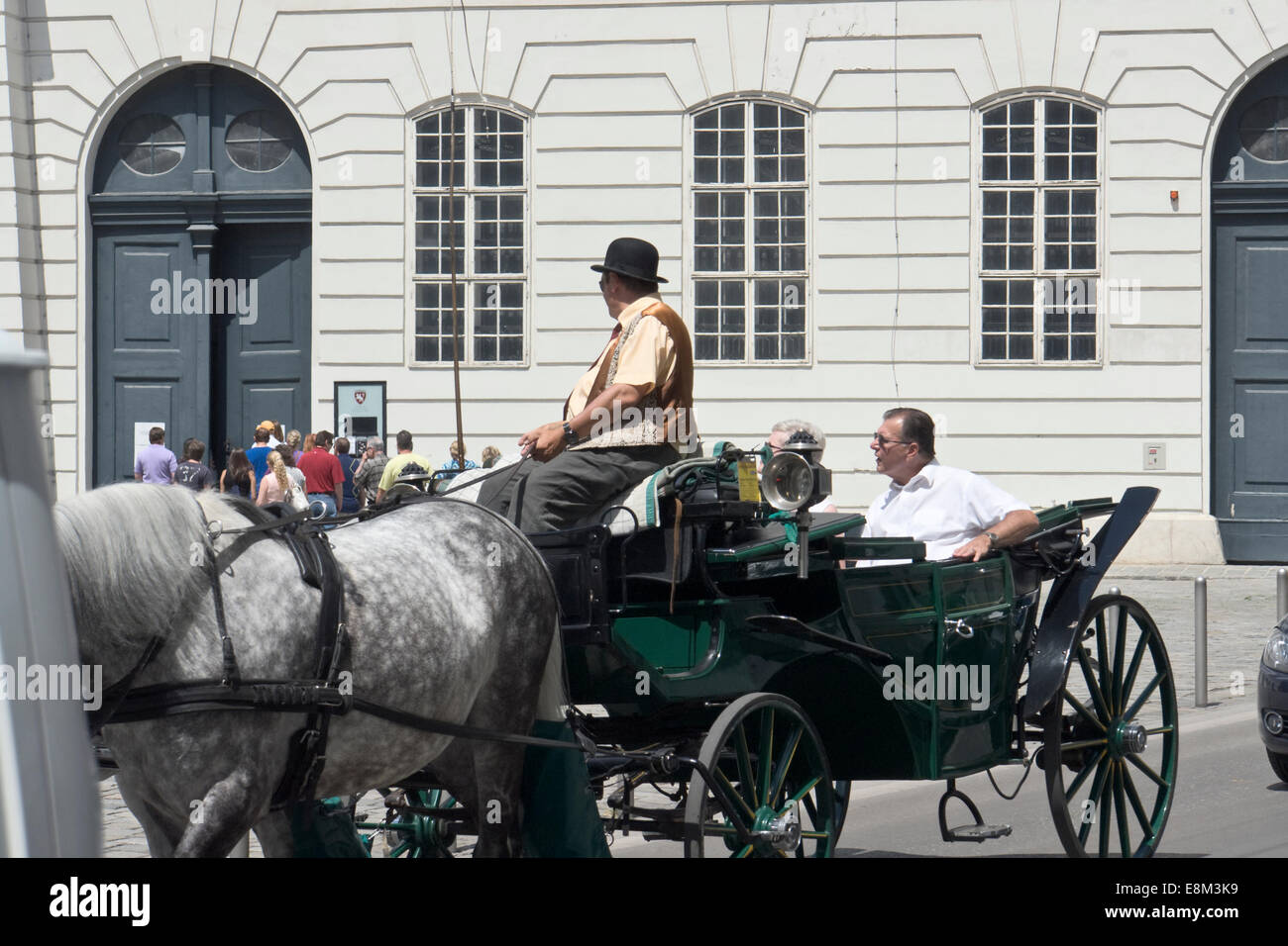Österreich, Wien, Josefsplatz, einen Fiaker Kutsche, mit Fahrer zeigt ...