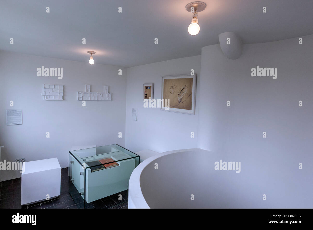 Le corbusier house weissenhof museum -Fotos und -Bildmaterial in hoher ...