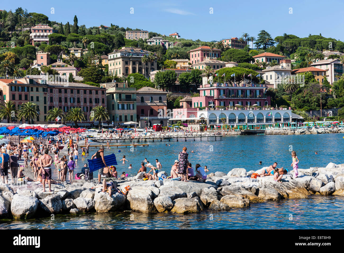 Das historische Zentrum und Strand von Santa Margherita Ligure auf den ...