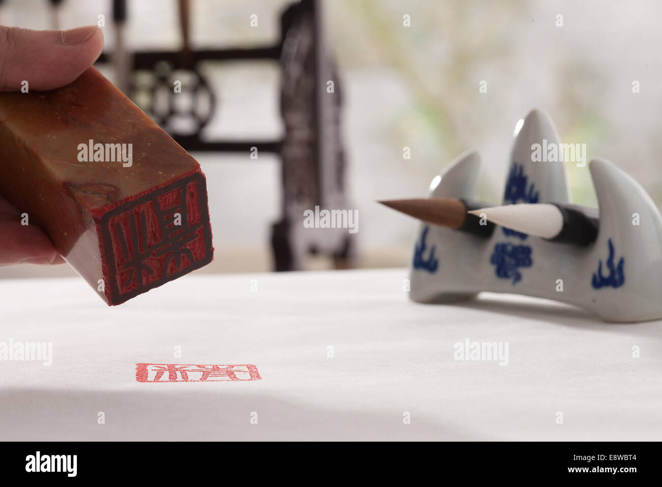 Hand stamp -Fotos und -Bildmaterial in hoher Auflösung – Alamy