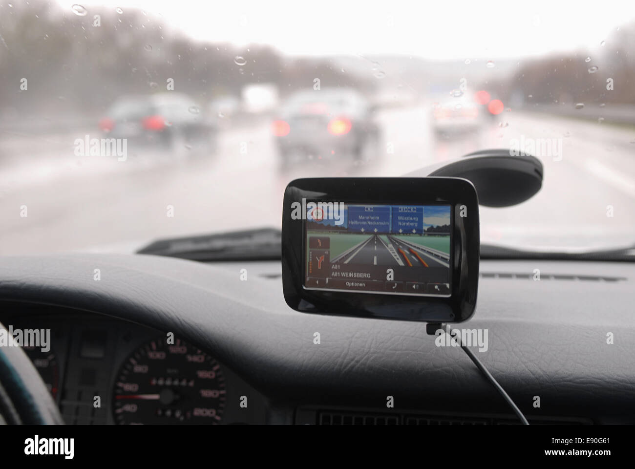 Galileo navigationssystem -Fotos und -Bildmaterial in hoher Auflösung ...