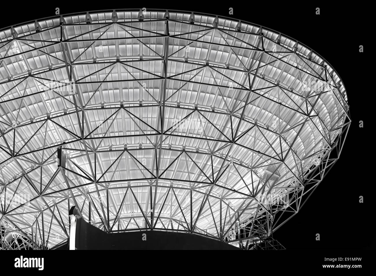 Parabol antenna -Fotos und -Bildmaterial in hoher Auflösung – Alamy