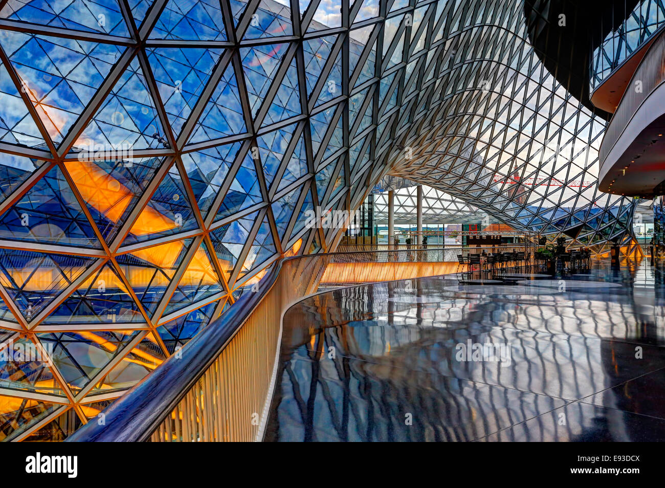 MyZeil ist ein Einkaufszentrum im Zentrum von Frankfurt, Deutschland ...