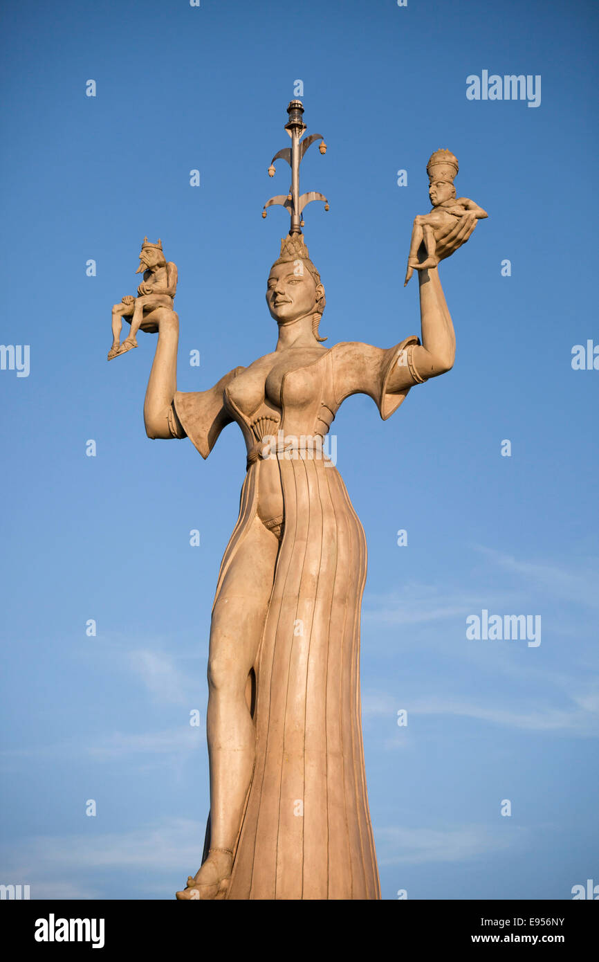 Imperia-Statue des Bildhauers Peter Lenk an der Port Eingang, Bodensee ...