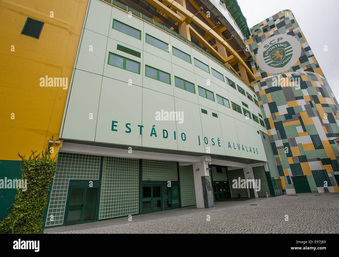 Estadio jose alvalade xxi -Fotos und -Bildmaterial in hoher Auflösung ...
