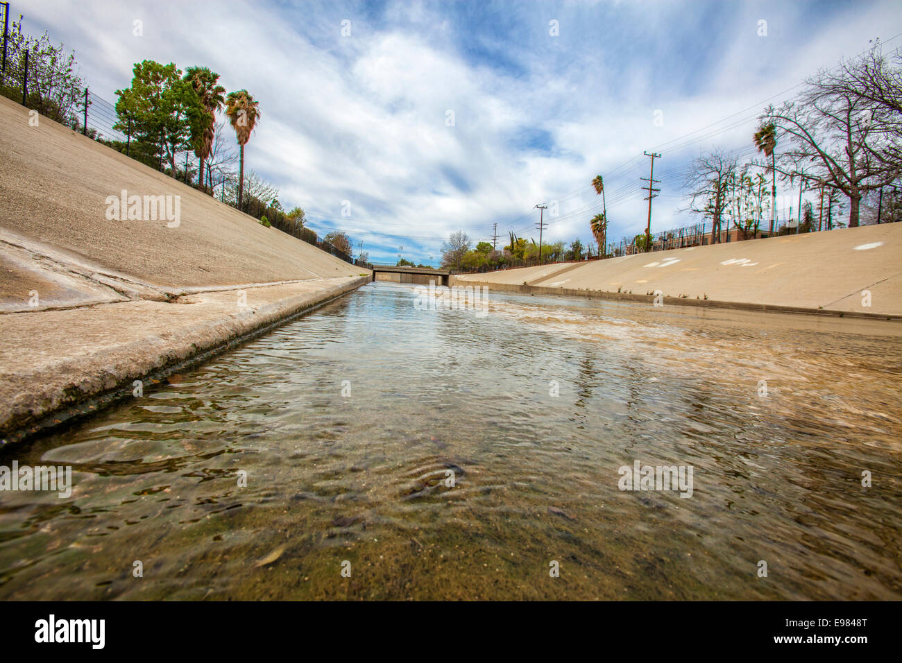Beginn des Los Angeles River am Zusammenfluss von Bell Creek und Arryo ...