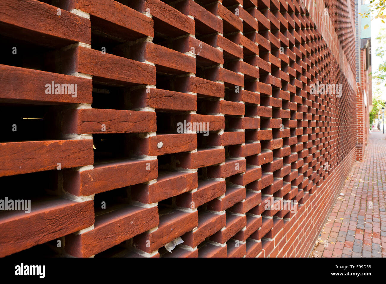 Perforated Brick Stockfotos und -bilder Kaufen - Alamy