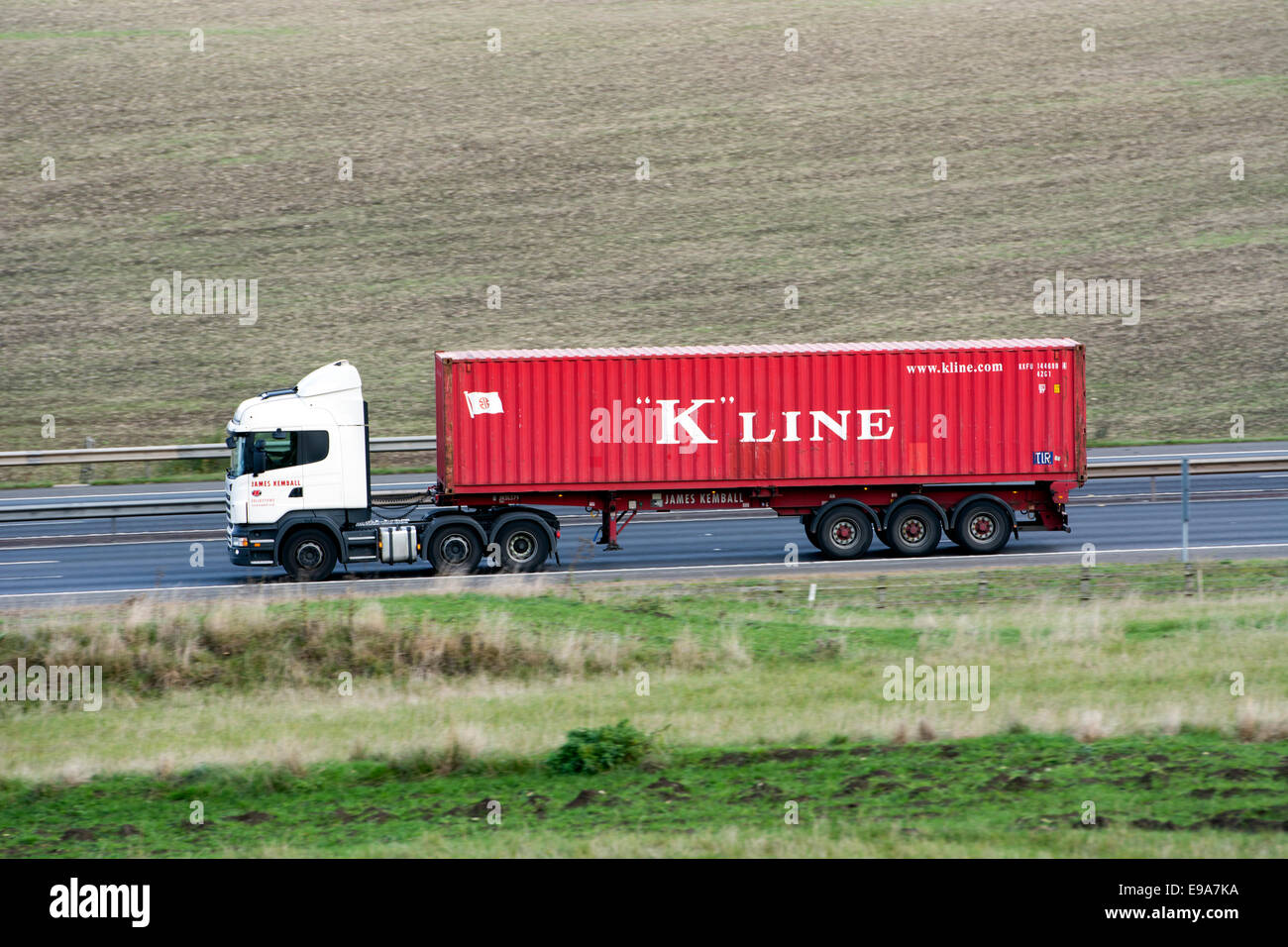 K-Line shipping Container LKW auf Autobahn M40, Warwickshire, UK ...