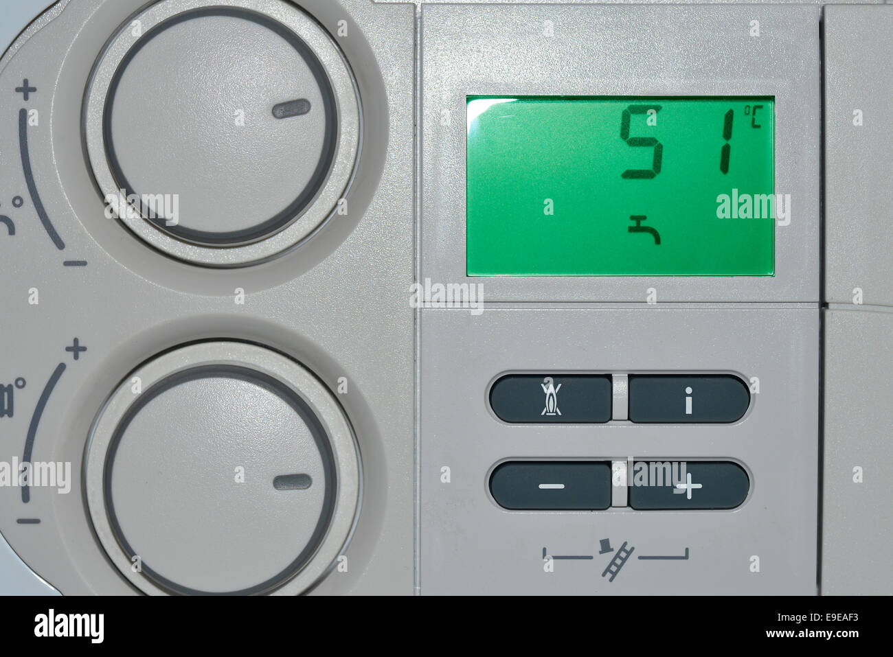 Heating temperature control dial -Fotos und -Bildmaterial in hoher ...