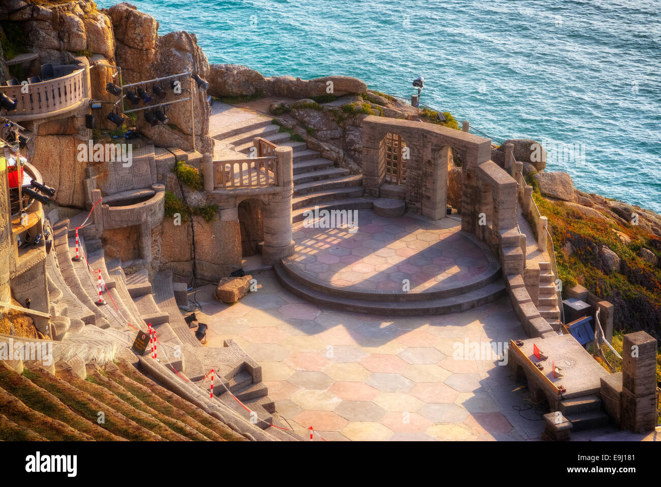 Minack open air theater -Fotos und -Bildmaterial in hoher Auflösung – Alamy