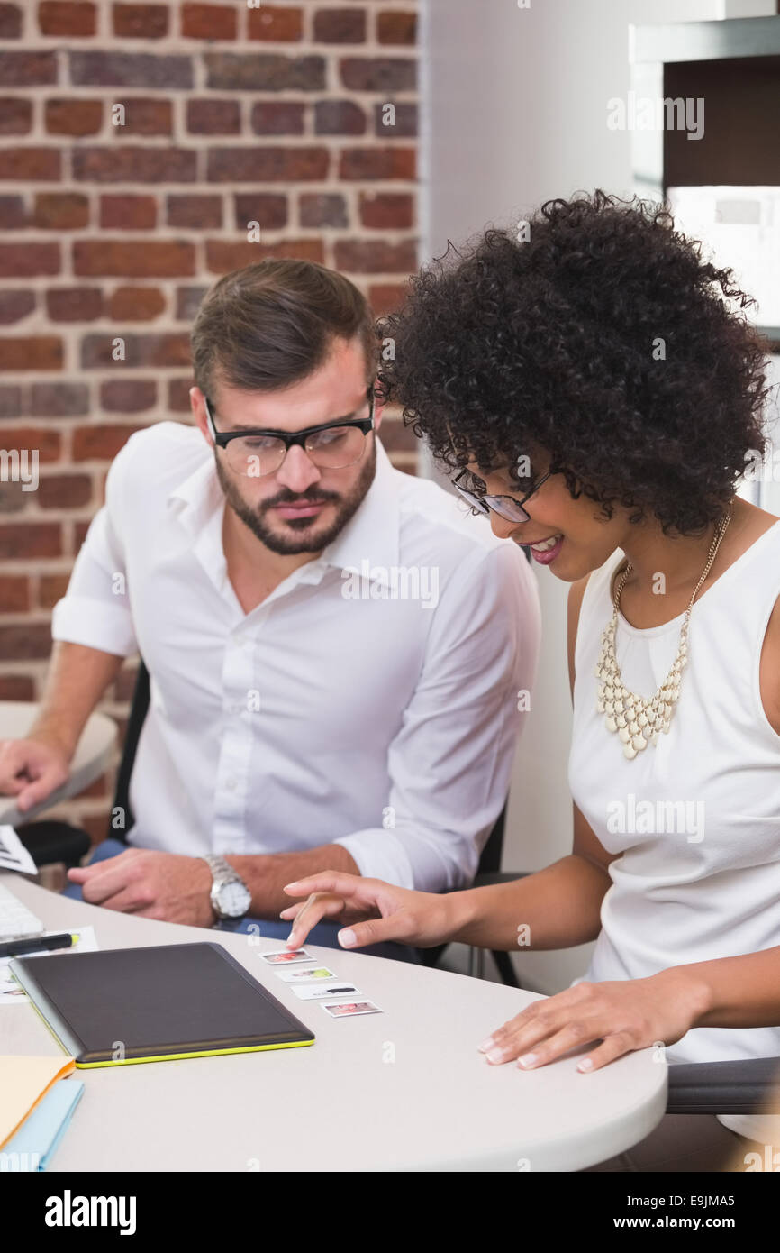 Menschen bei der arbeit foto -Fotos und -Bildmaterial in hoher ...