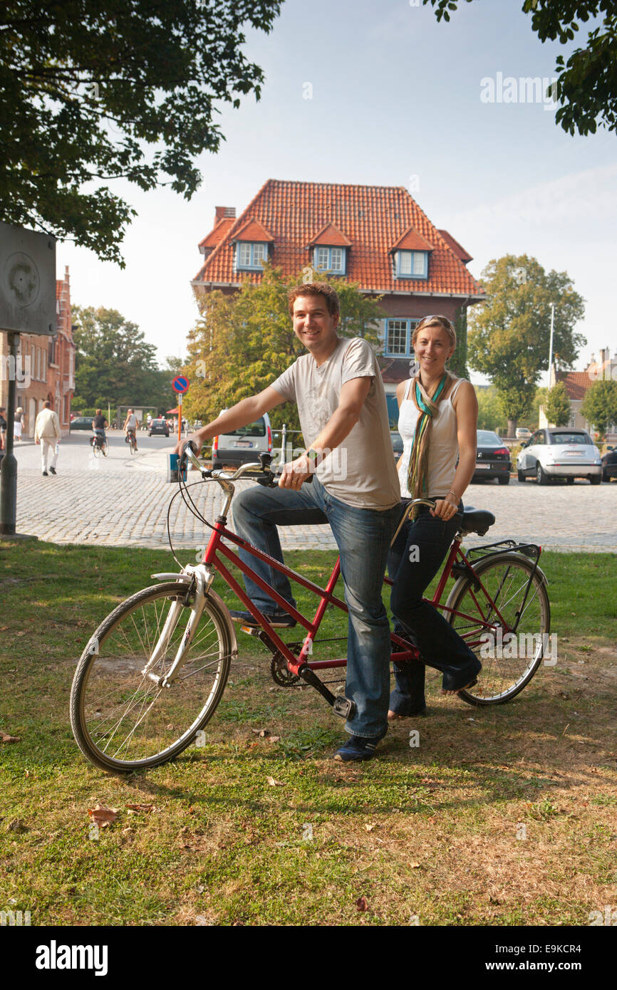 Zusammen Im Tandem Stockfotos und -bilder Kaufen - Alamy