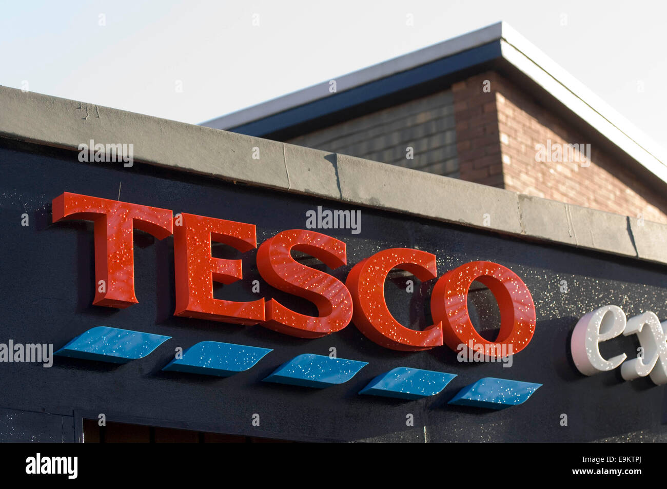 Tesco express logo -Fotos und -Bildmaterial in hoher Auflösung – Alamy