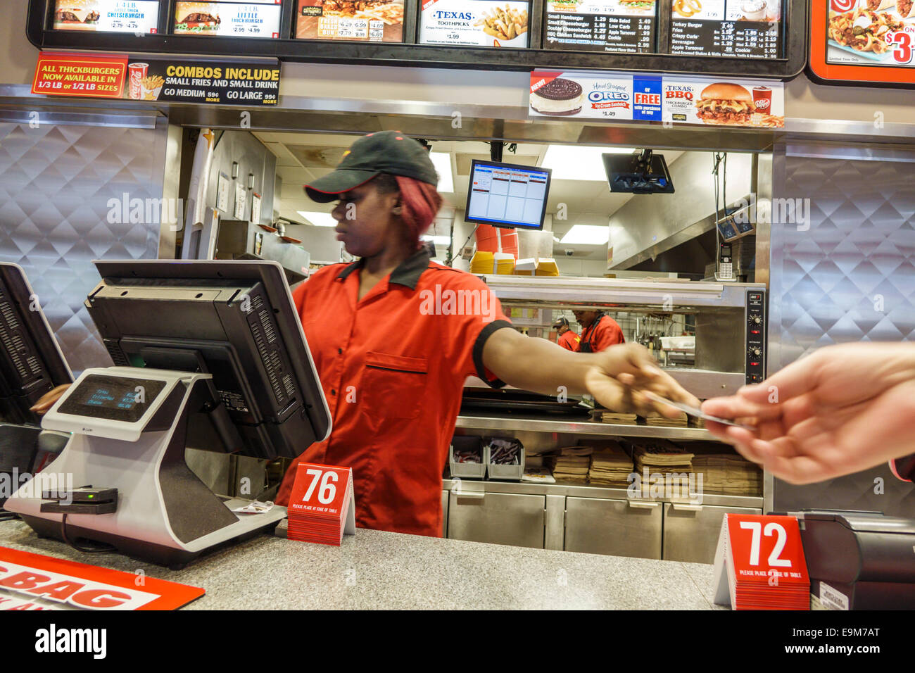 Carls jr fast food restaurant -Fotos und -Bildmaterial in hoher ...