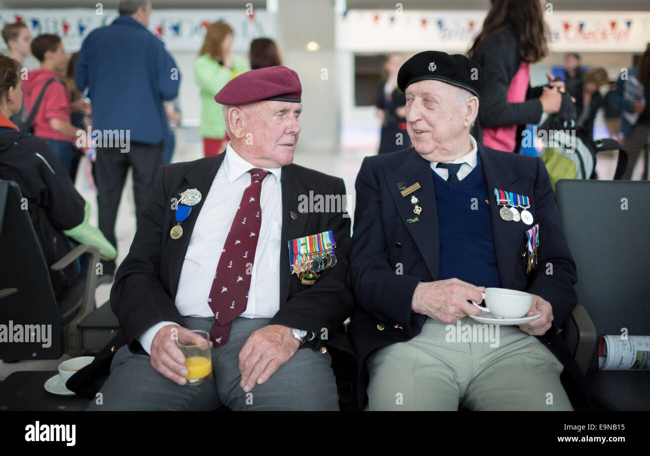 Veteranen der normandie sind gegangen -Fotos und -Bildmaterial in hoher ...