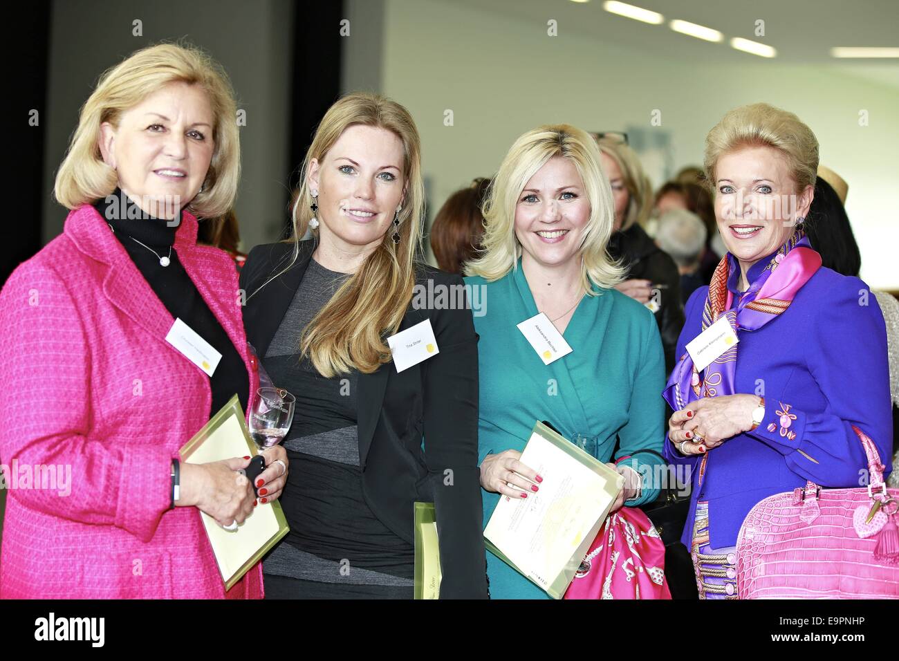 Prominente Besucher der DKMS LIFE Charity Ladies Lunch im Folkwang ...