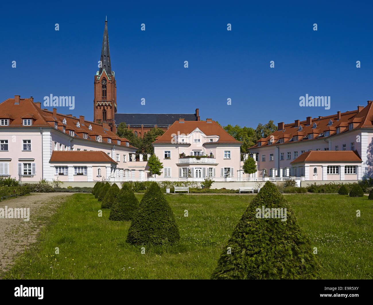 Gertraud kirche -Fotos und -Bildmaterial in hoher Auflösung – Alamy