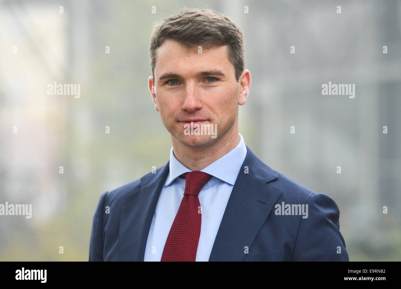 Weinheim, Deutschland. 1. November 2014. NPD-Pressesprecher Frank Franz ...