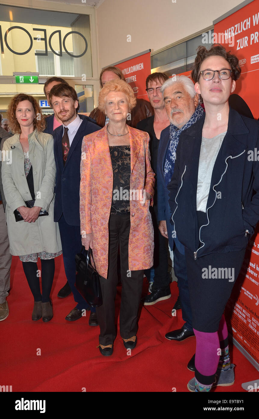 Die Erfindung der Liebe premiere Featuring: Mira Partecke, Bastian ...