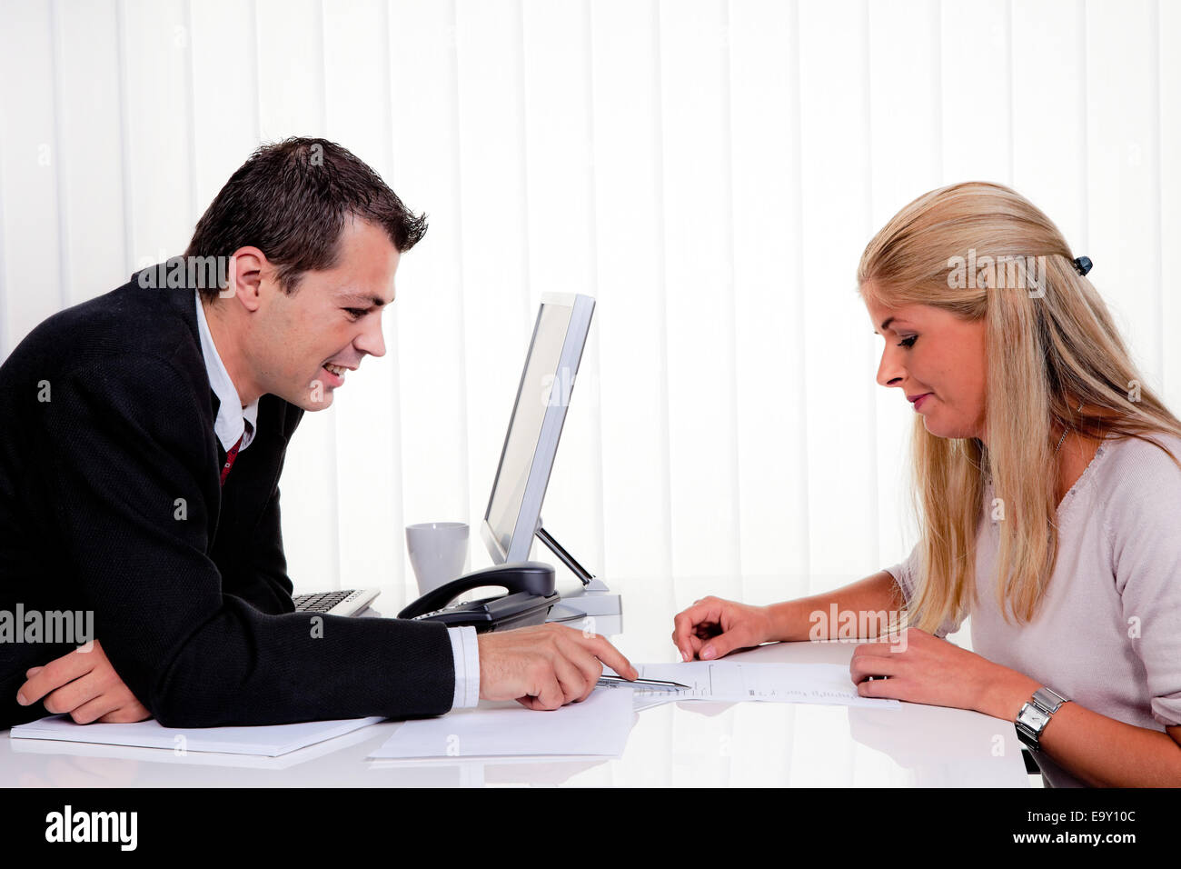 Gesetzliches recht auf beratung -Fotos und -Bildmaterial in hoher ...