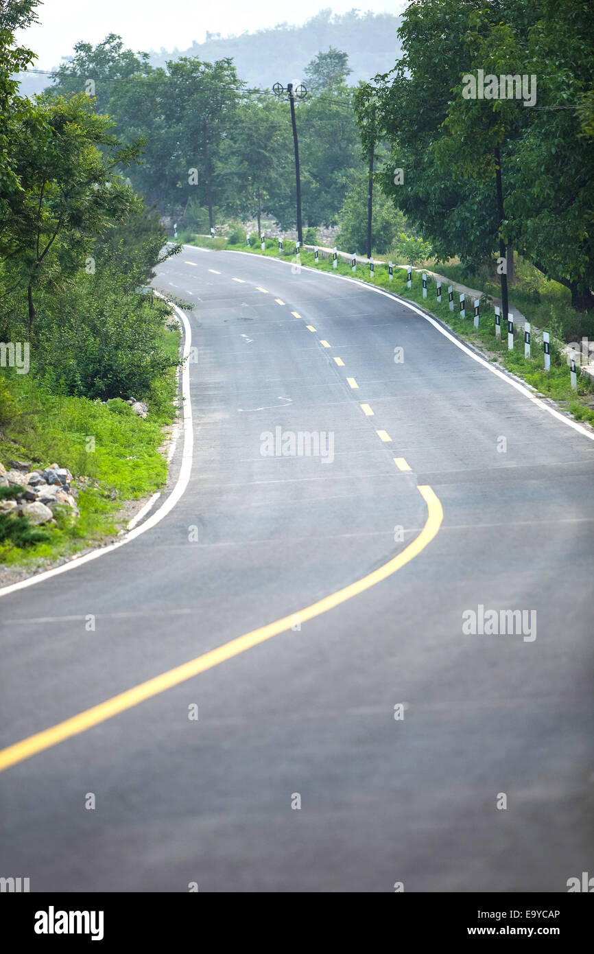Berg vertikal hoch steil -Fotos und -Bildmaterial in hoher Auflösung ...