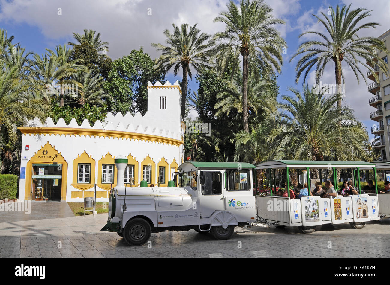 Elche stadtpark -Fotos und -Bildmaterial in hoher Auflösung – Alamy