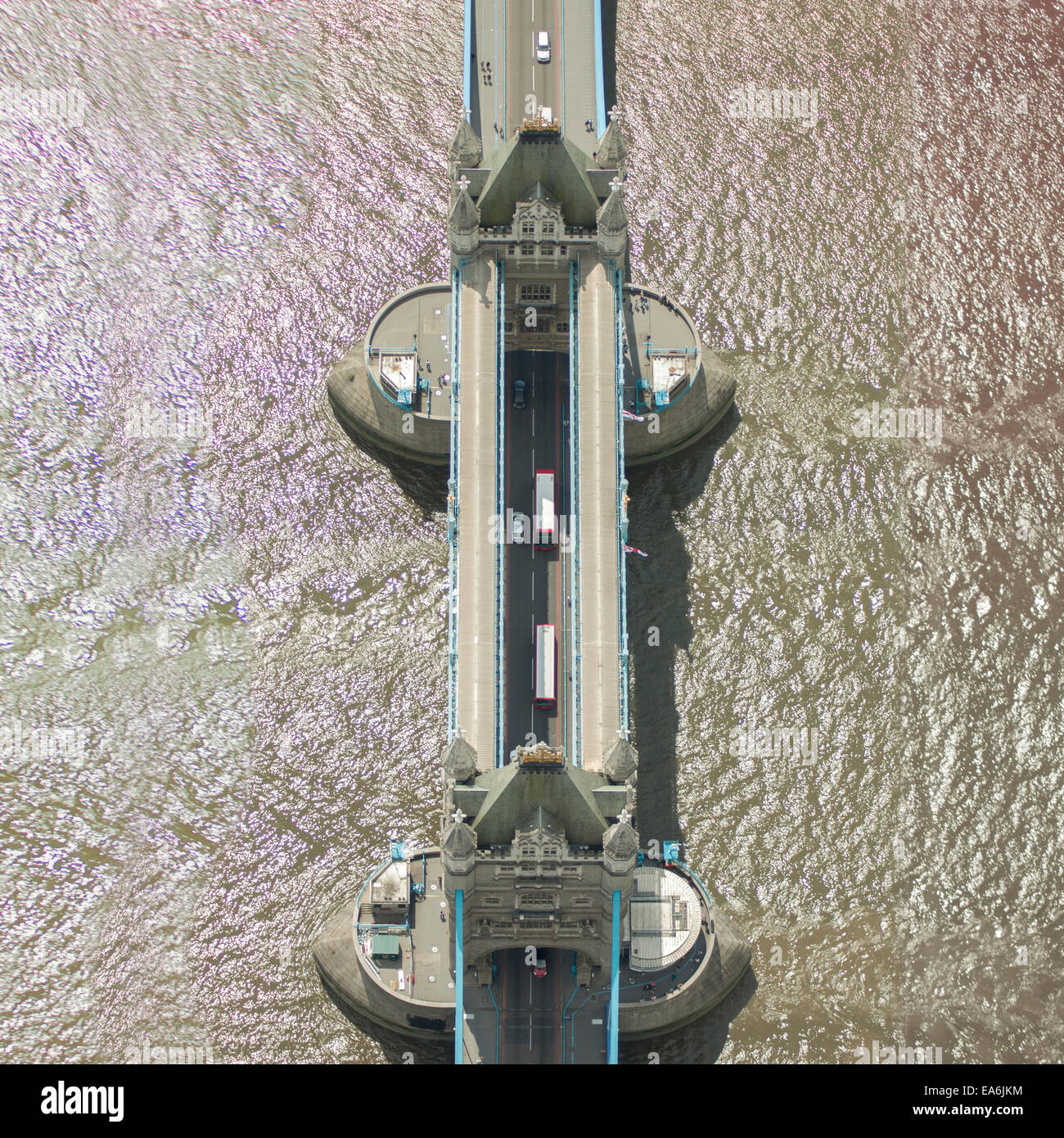 Luftbild tower bridge -Fotos und -Bildmaterial in hoher Auflösung – Alamy
