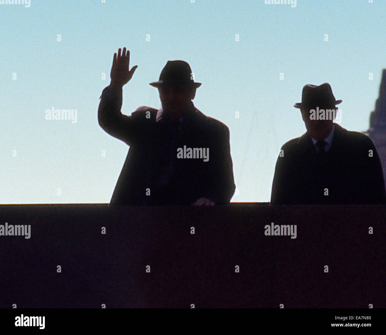 Kommunistischer gruß -Fotos und -Bildmaterial in hoher Auflösung – Alamy