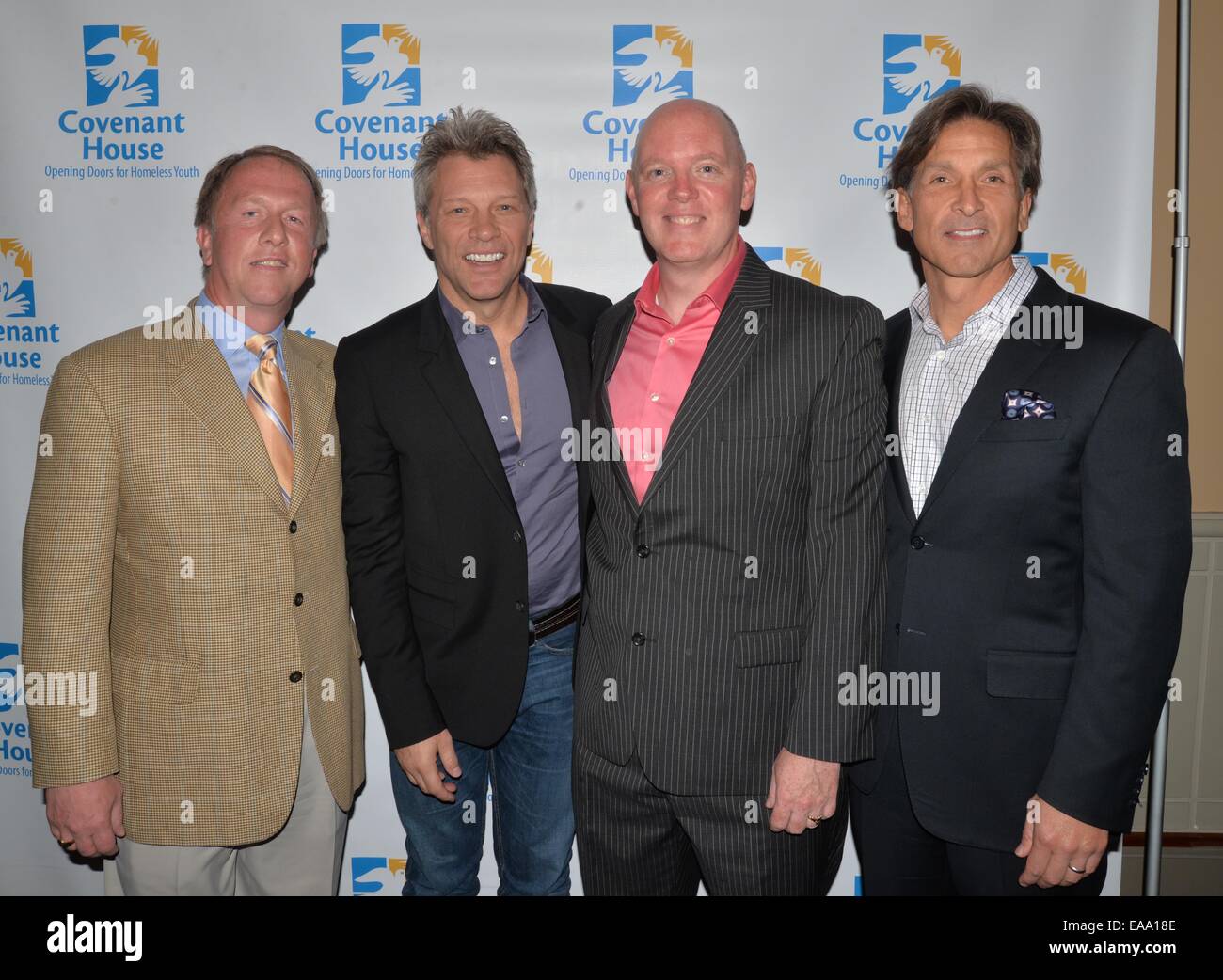 Jon Bon Jovi kümmert sich der Bund Haus Pennsylvania "A Night of A ...