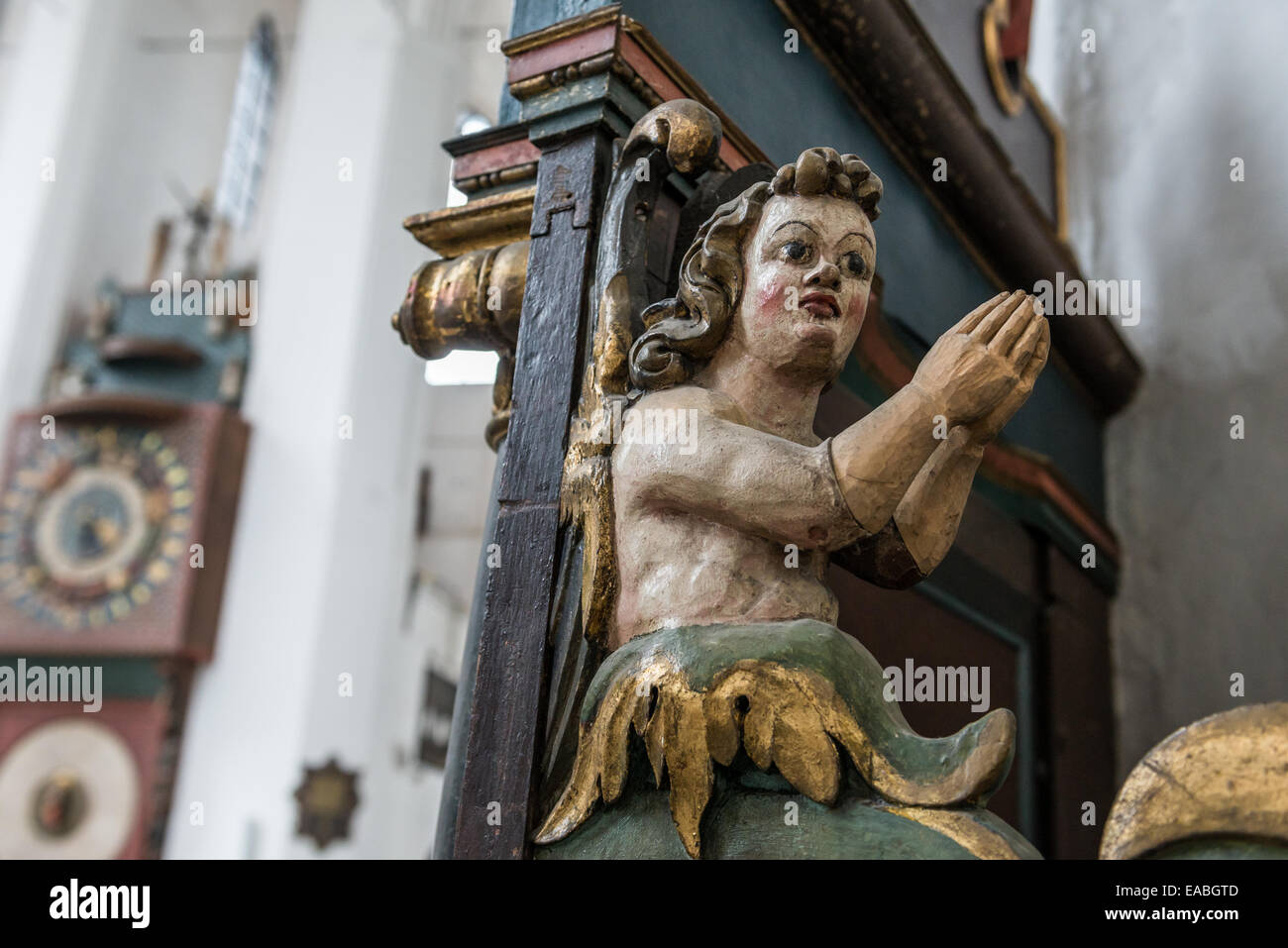 Details der hölzerne Kanzel im Kirchenschiff in Basilika Mariä ...