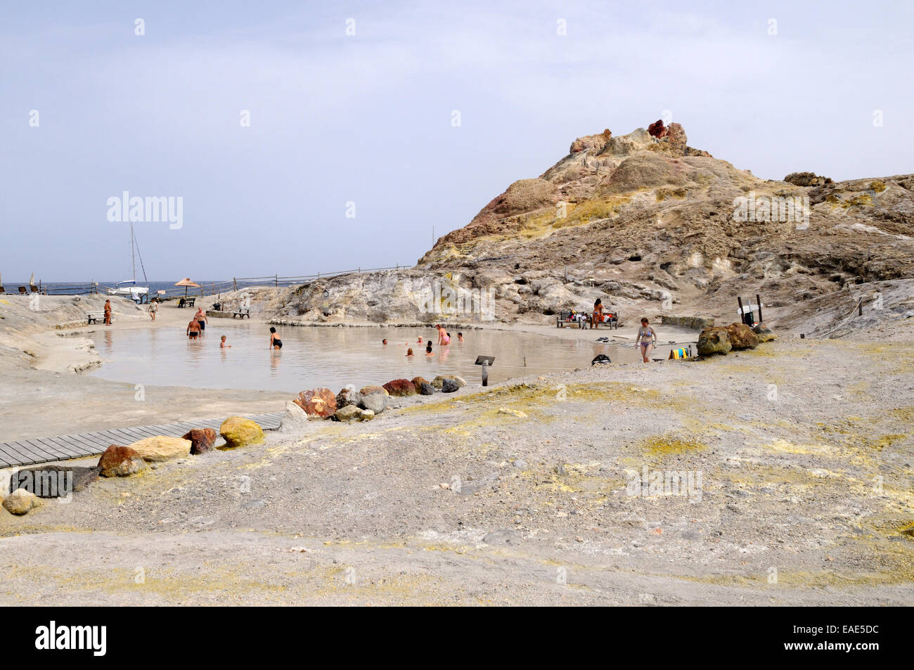 Menschen Baden in den heißen Schlamm Schwefel Bad Vulcano Insel ...