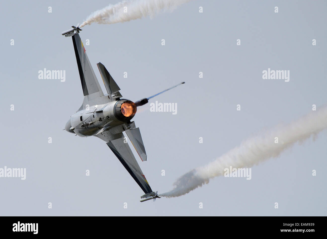 Die F-16 Solo Display Team der belgischen Luftwaffe ist in Florennes ...