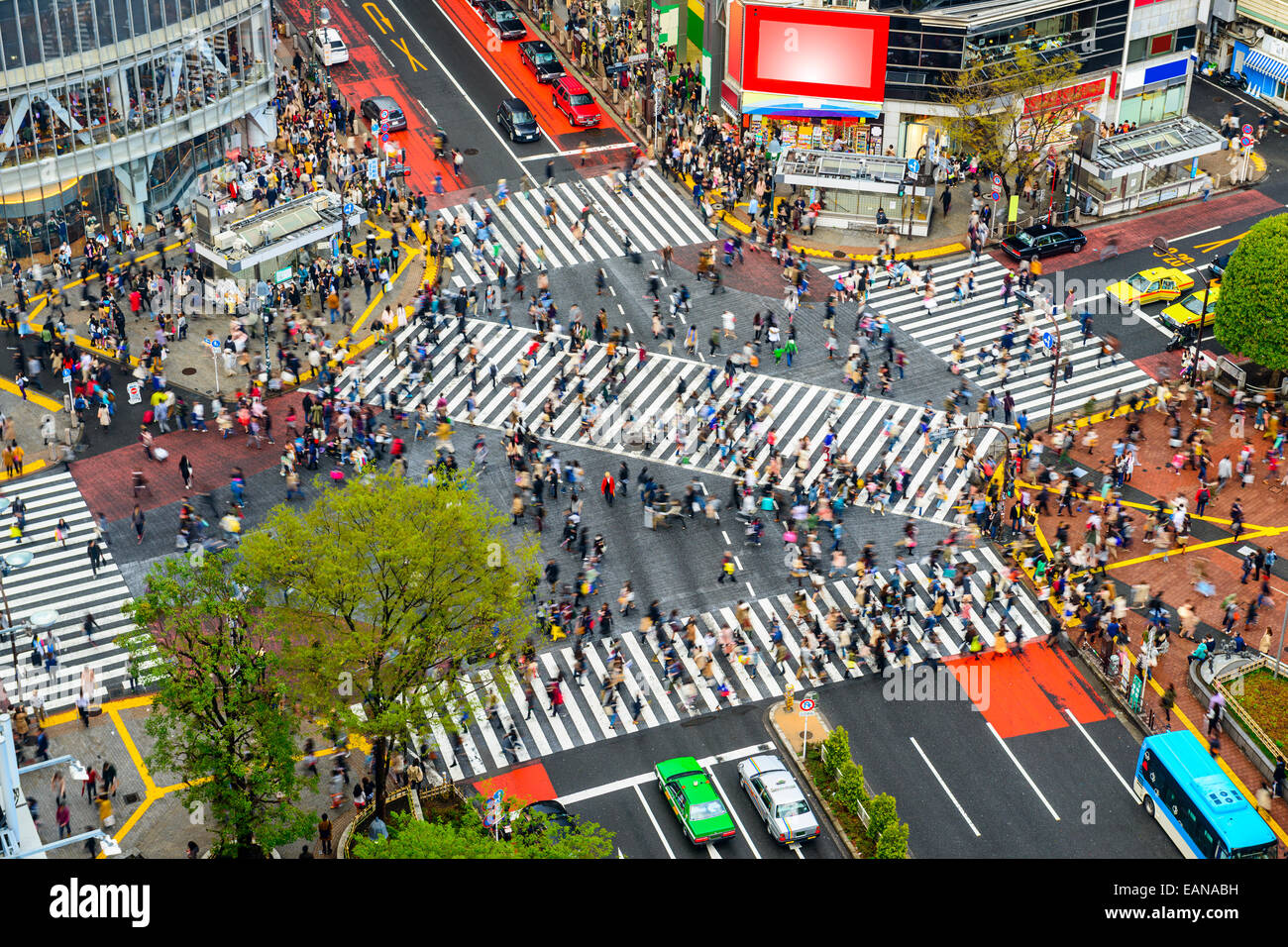 Shibuya kreuzung -Fotos und -Bildmaterial in hoher Auflösung – Alamy