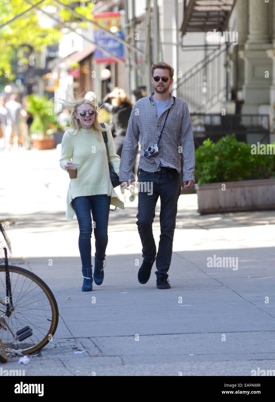 Dakota Fanning entdeckt in New York mit ihrem Model-Freund Jamie ...